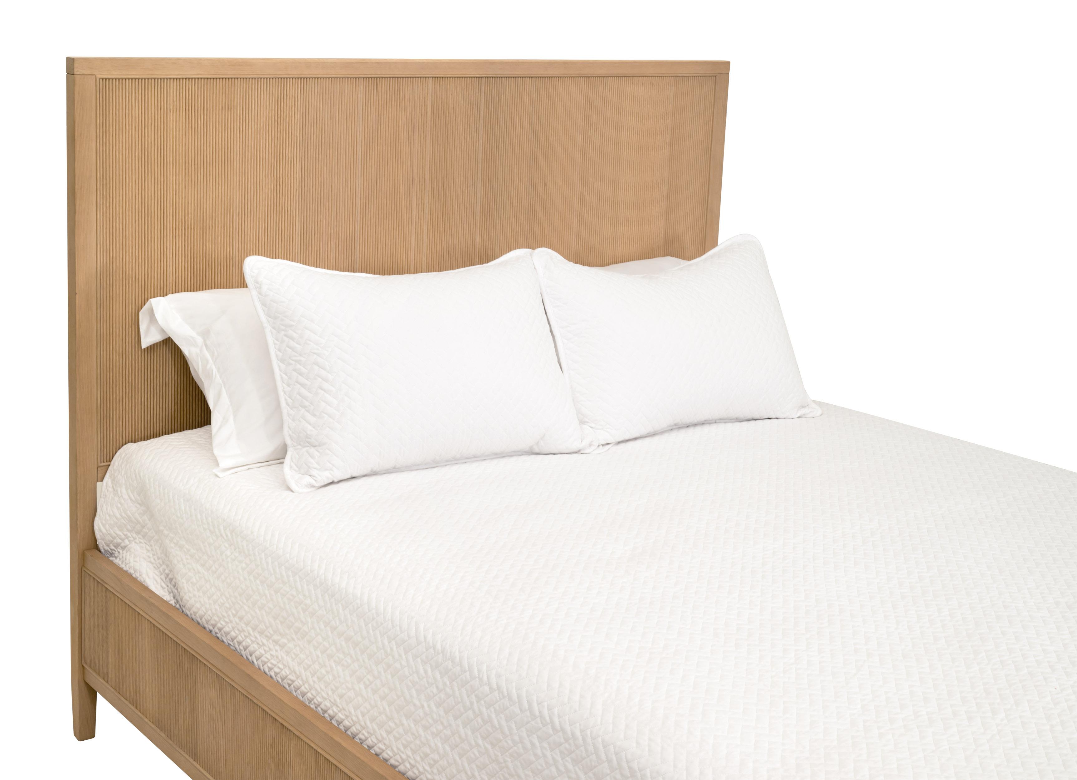 Highland Standard King Bed | Essentials For Living